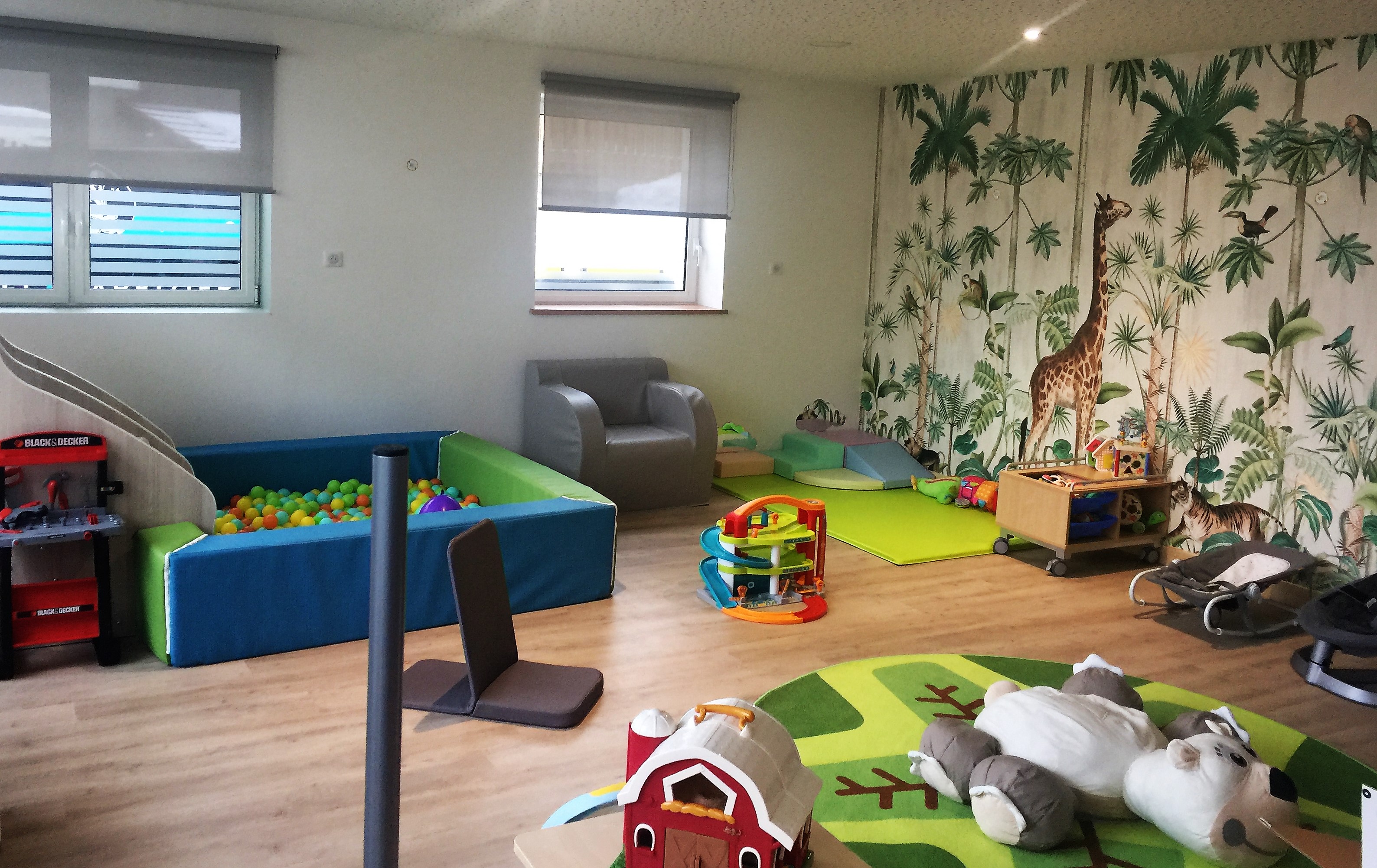 Micro-crèche "JOURS D'EVEIL" : CARNET ROSE - notre 7ème micro-crèche a ...